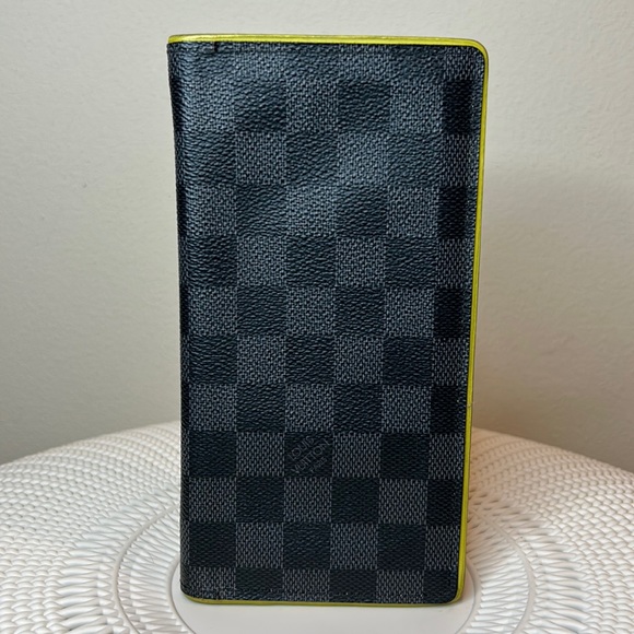 Louis Vuitton | Bags | Louis Vuitton Portefeuille Brazza Damier ...